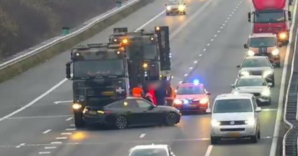Verkeersellende compleet op A28 na botsing met militaire truck: drie ...