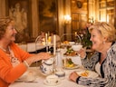 Gezellig bijkletsen: hier geniet je van high tea in Apeldoorn | Foto ...