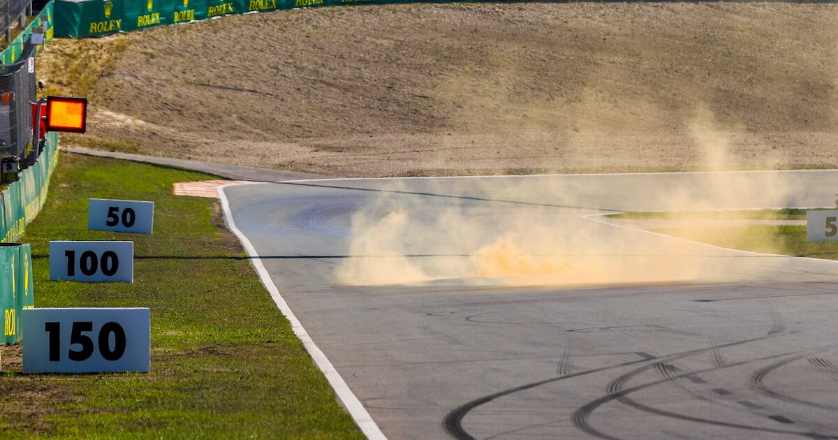 Max Verstappen hekelt man uit Borne die rookbom op circuit gooit ...