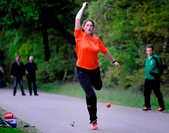 Klootschietster Tulk naar finale Queen of the Roads | Regiosport ...