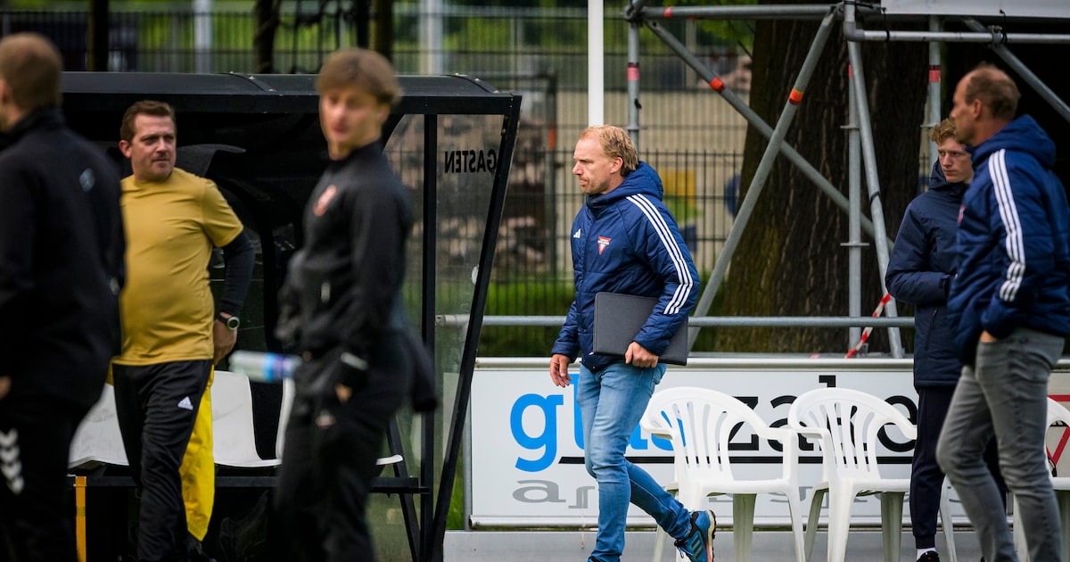 Sparta Enschede kan onheil niet afwenden en degradeert: ‘Te lang een ...