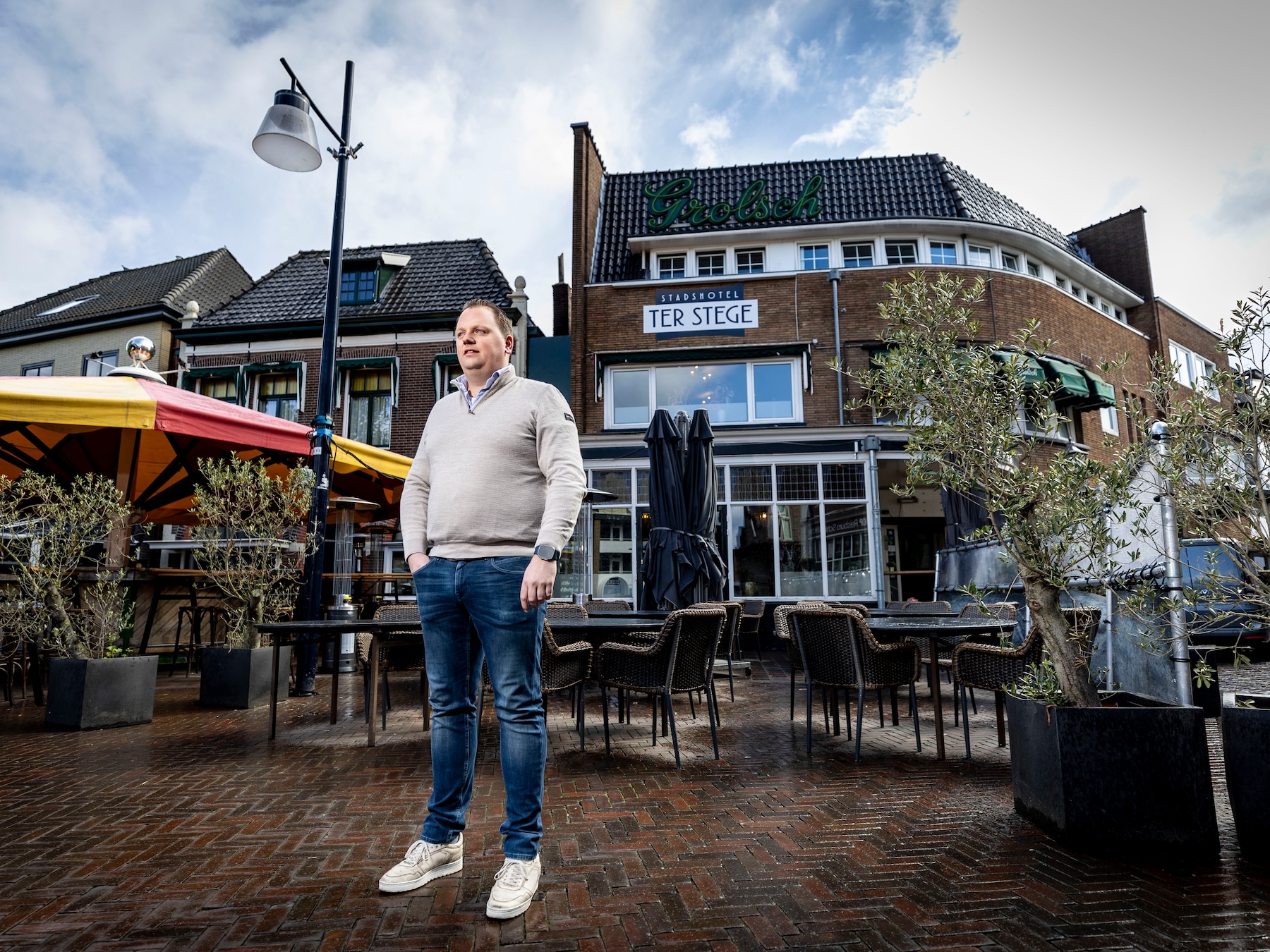 Gerard Heerink (75) uit Denekamp is wereldberoemd onder Twentse volleyballers: ‘Ik kijk soms ...