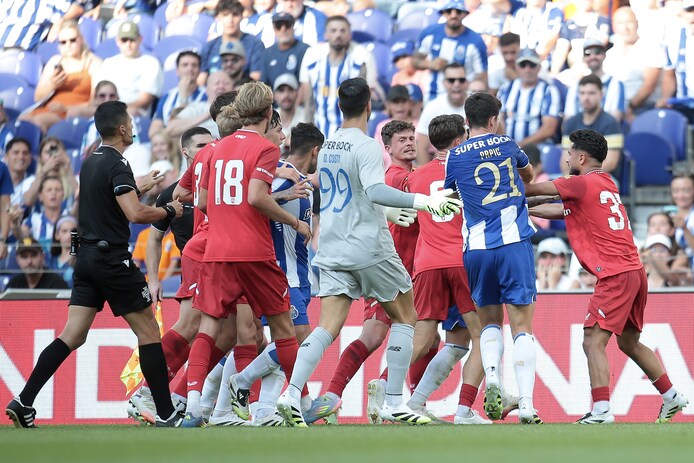 TERUGLEZEN | Verlies en rode kaart voor FC Twente in Portugal | FC ...