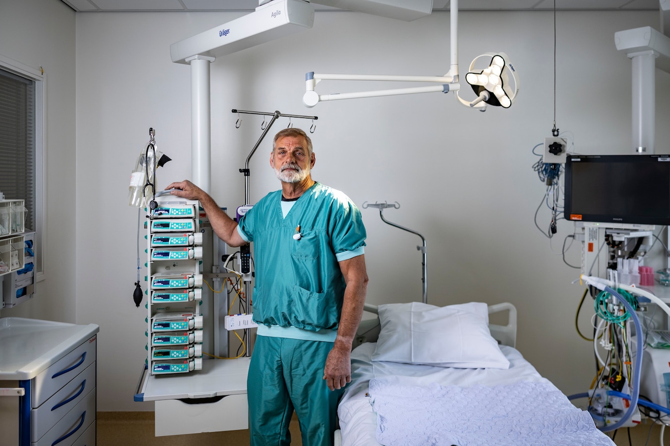 Een nacht vol pillen eindigt op de ic in Enschede, en dan krijgt Henk een vraag die hij nooit ...