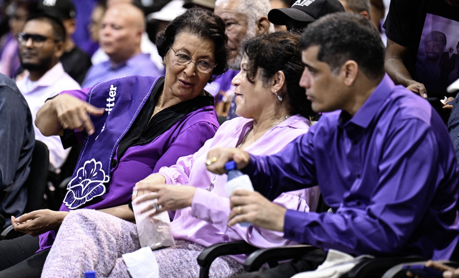 Arts, activist en Bouterse-adept: dit is de eerste vrouwelijke ...