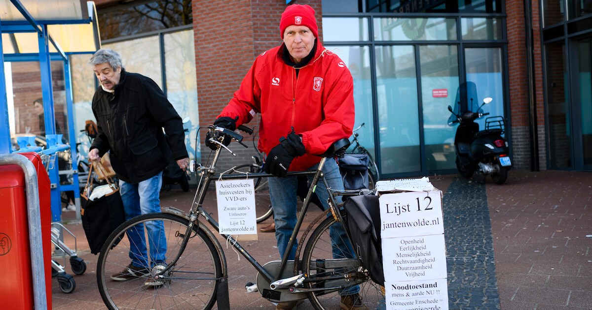 Eénpitter Jan ten Wolde voelt dat hij het met zijn grote bek alleen ...