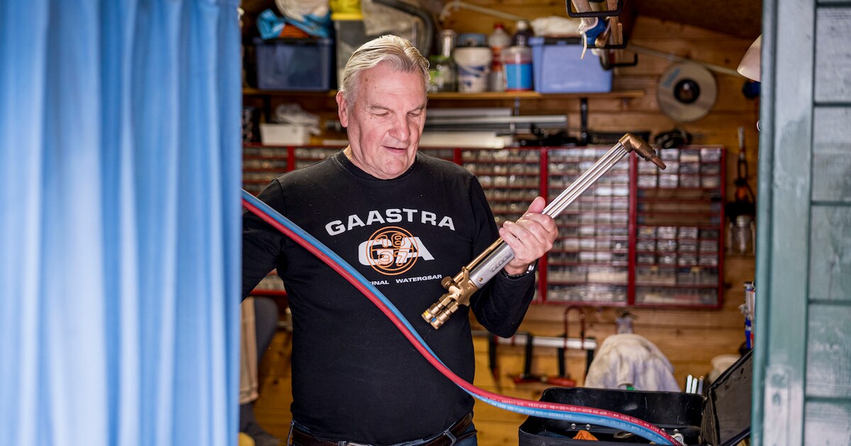 Enschedese meesterkraker krijgt zijn boek, het museum zijn apparatuur ...