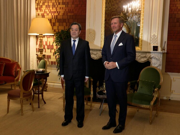 Valpartij tijdens ‘Tour de Truus’ in Beuningen: ‘Ik wilde even kijken ...