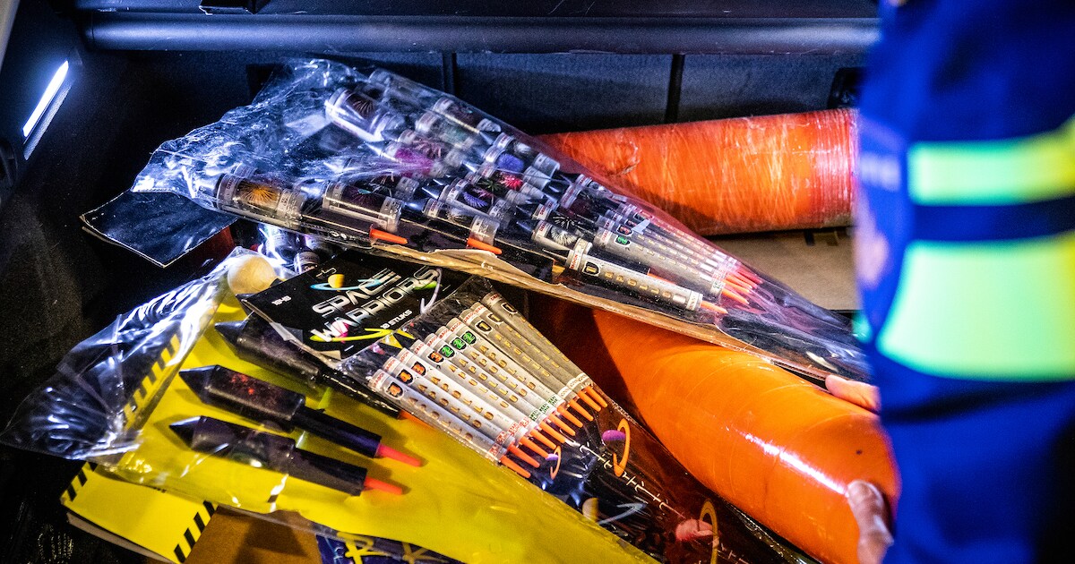 Almeloër die gepakt is met 88 kilo vuurwerk vraagt rechter: ‘Kan ik 25 ...