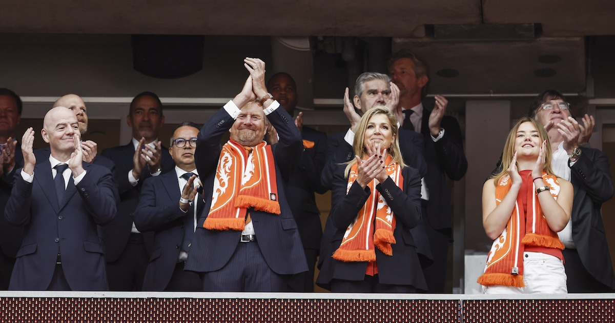 Koningspaar en Ariane juichen naast FIFA-baas Infantino en feliciteren ...