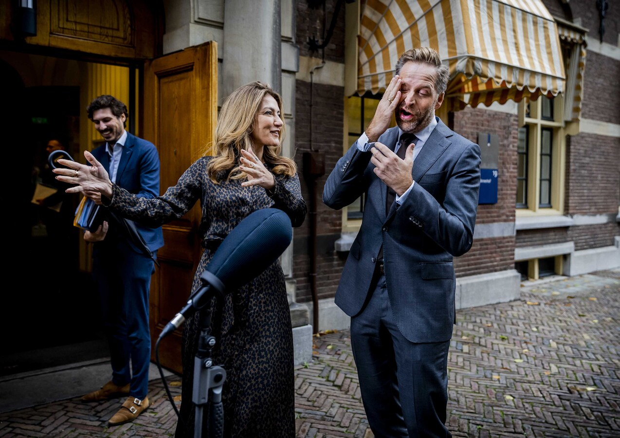 Mag de AIVD nu mijn mails lezen? En vijf andere vragen over de nieuwe ...