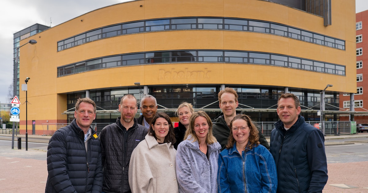 Dit was jarenlang een bank, nu komt er een grote huisartsenpraktijk ...
