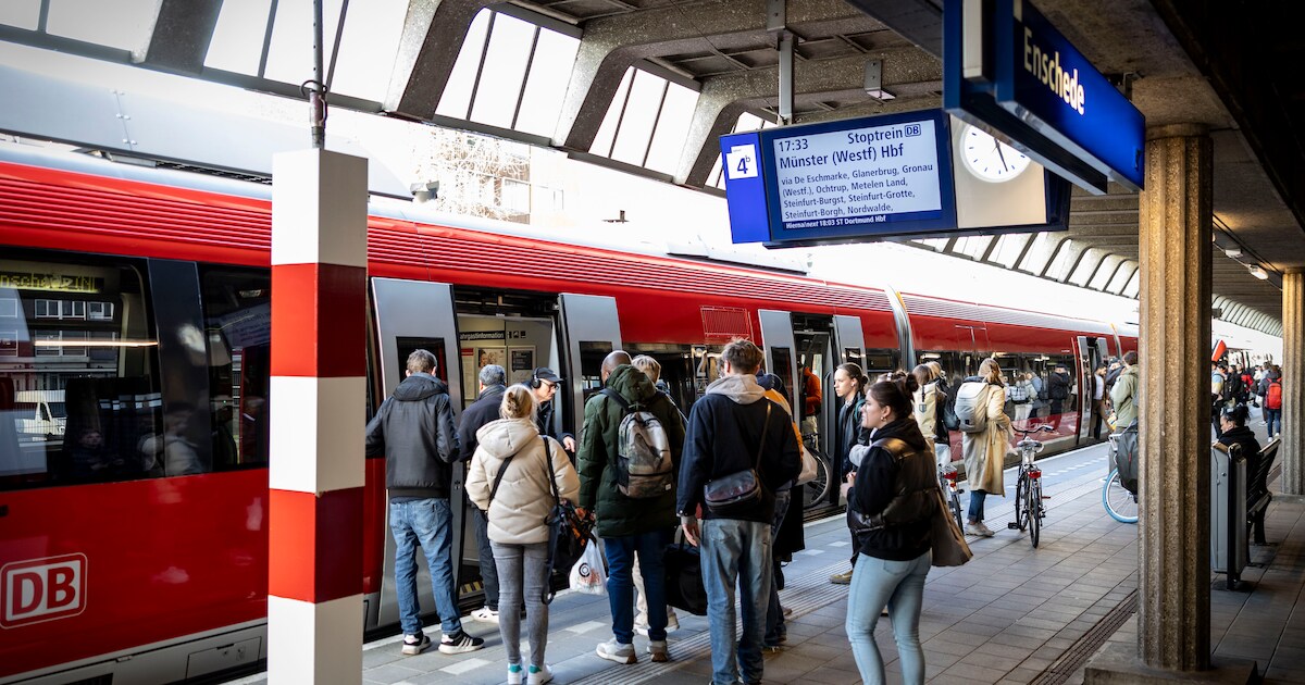 Treinenplan Volt met Enschede als middelpunt van intercity en HSL ...