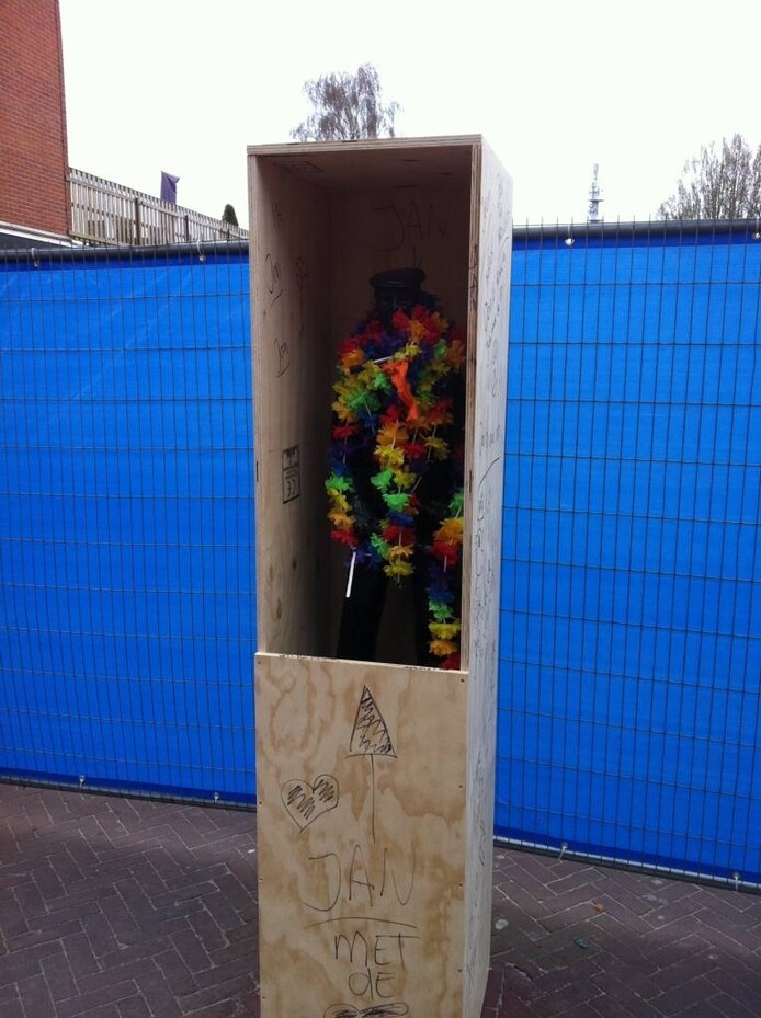 Jan met de Panne: afvalbak en cultheld | Rijssen-Holten | tubantia.nl