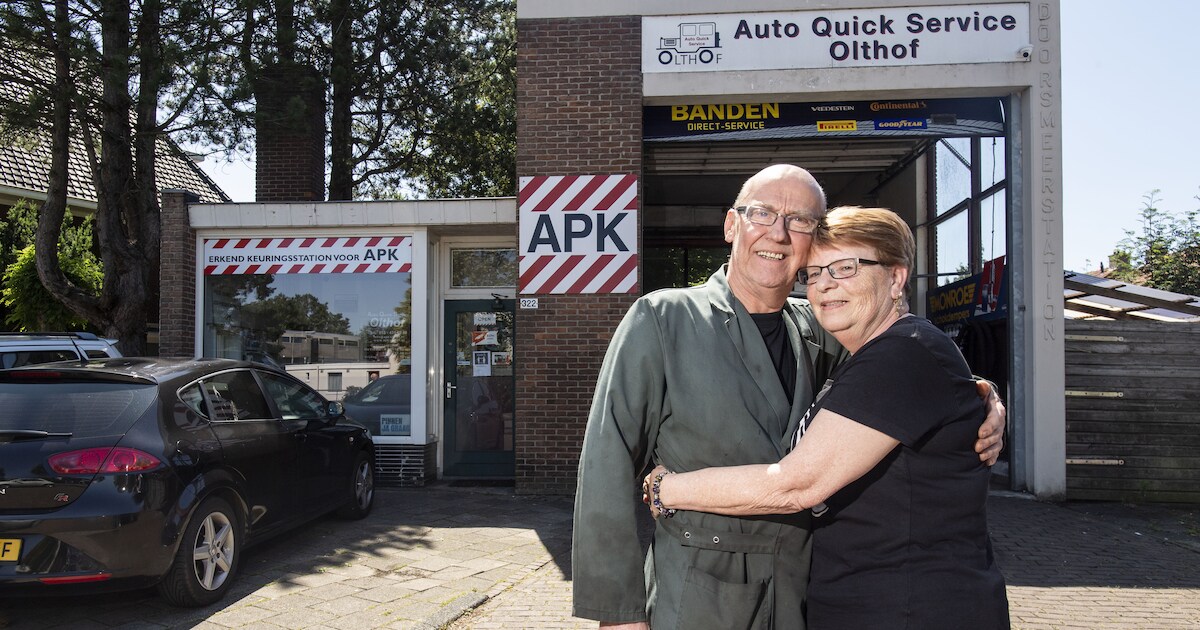 Rudie Olthof uit Enschede zwaait af in groene stofjas: ‘De nieuwe tijd ...