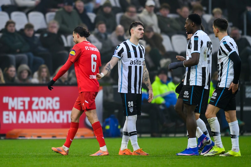 Goed nieuws voor FC Twente: rode kaart Ramiz Zerrouki geseponeerd | FC ...