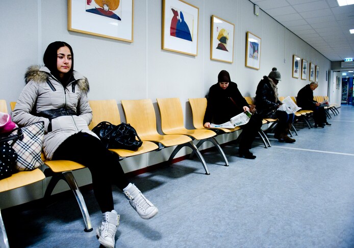 Bij één polikliniek geldt wachttijd van 43 weken voor eerste gesprek ...