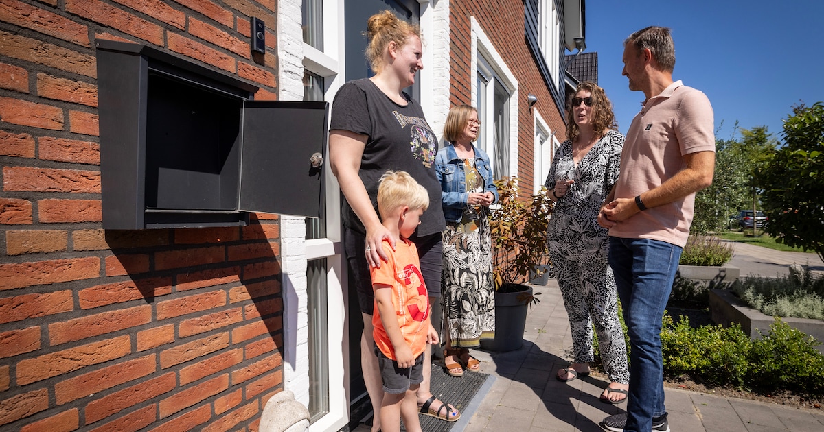 Missende rouwkaart verraadt falende postbode: opnieuw postbezorgers in ...
