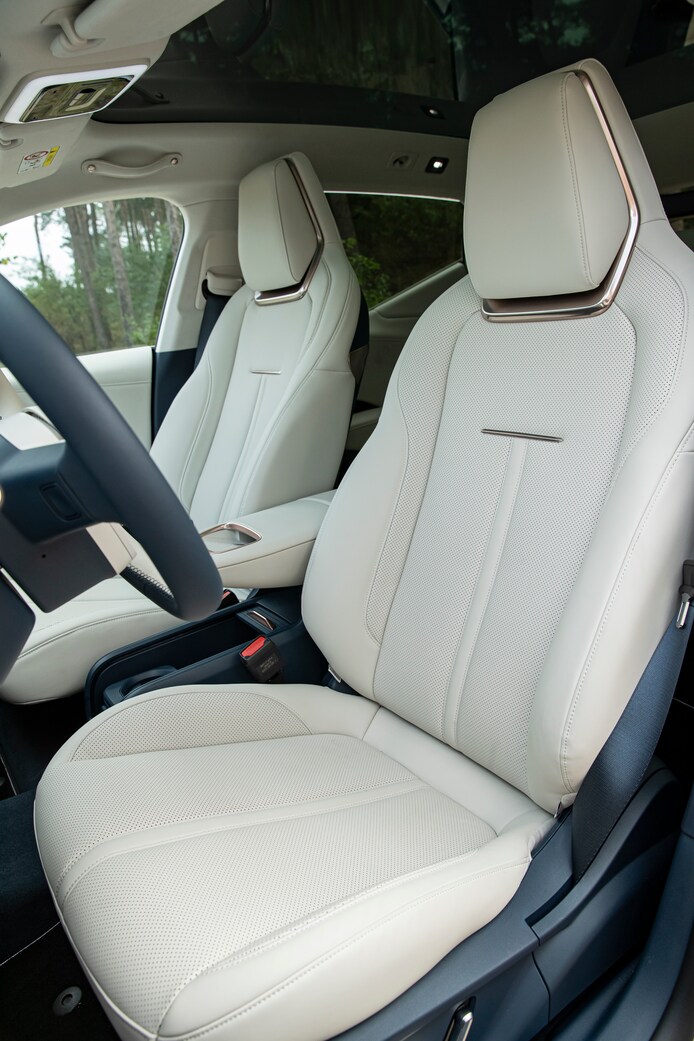 Test Zeekr X: ruime suv heeft vreemde portieren | Auto | tubantia.nl