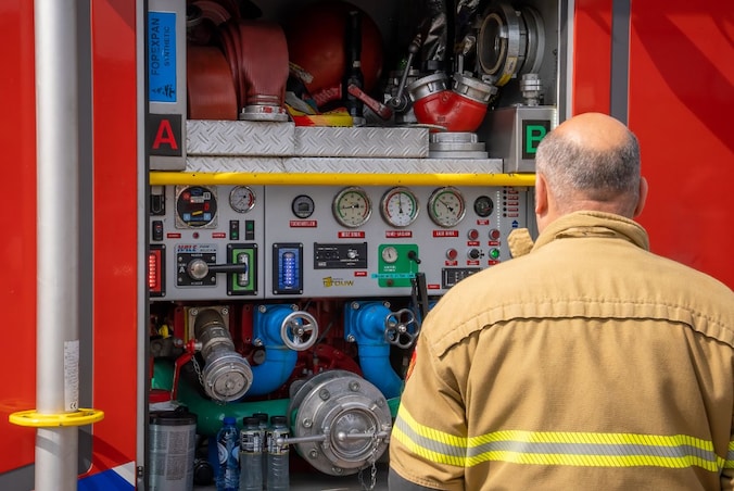 Voertuigbrand op Sombeekweg in Denekamp | Regio | Tubantia.nl