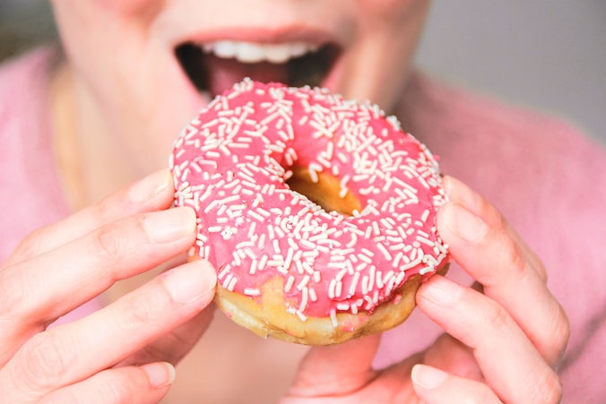 We eten ongemerkt veel toegevoegde suiker: 6 tips om te minderen ...