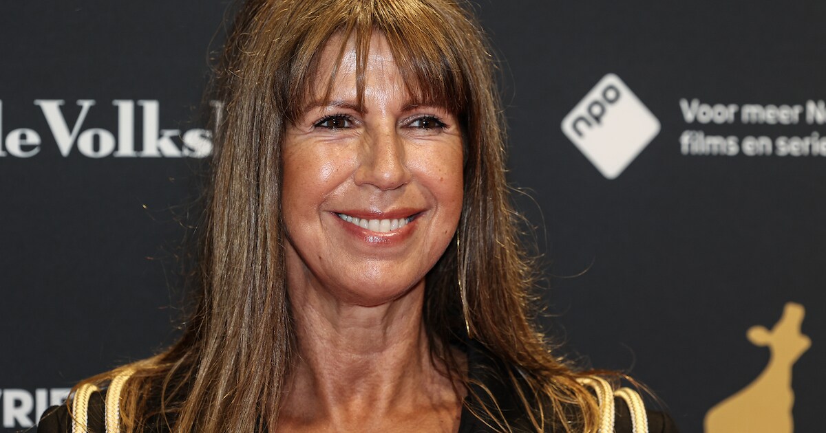 Isa toont haar afgetrainde lichaam en Patricia neemt het op voor Gordon ...