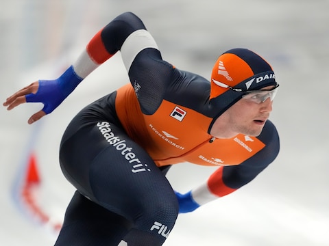 LIVE schaatsen | Jordan Stolz verslagen in rechtstreeks duel op 500 ...