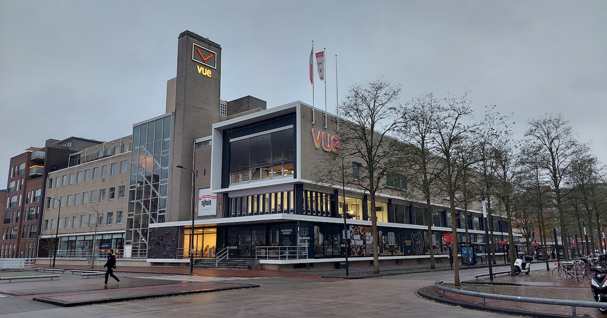 Vue bioscoop legt rode loper uit voor schoonmaakmedewerkers DCW | Regio ...