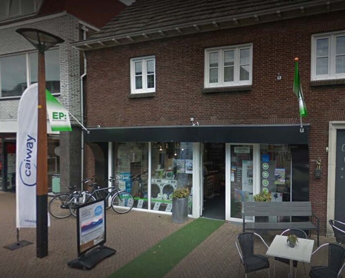 René Eppink verkoopt elektronicawinkel in Tubbergen aan Electropan uit ...