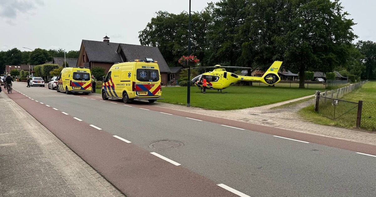 Fietser raakt zwaargewond na harde val in Hoenderloo | Regio | Tubantia.nl