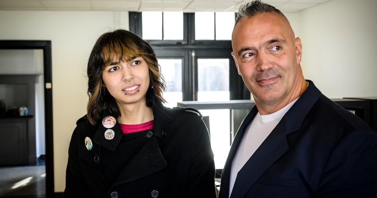 Eindelijk een X in paspoort van Ren (23) uit Hengelo: ‘Ik zit niet meer ...