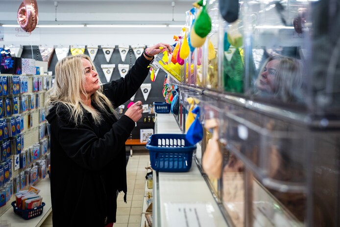 Jolanda uit Almelo is doelwit van haar bovenbuurvrouw en dat gaat heel ...