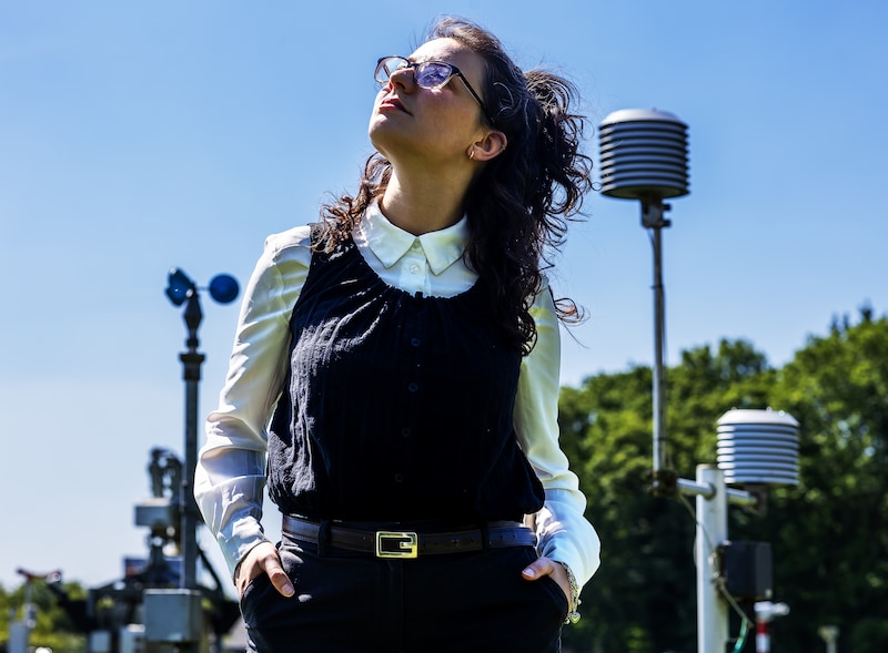 ‘Hittekracht 10’ zegt meer dan 32 graden, dus bouwde Carolina (27) mee ...