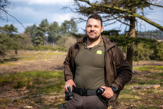 Twentse boa’s krijgen steeds vaker met agressie te maken: ‘Die pepperspray heb ik niet voor ...