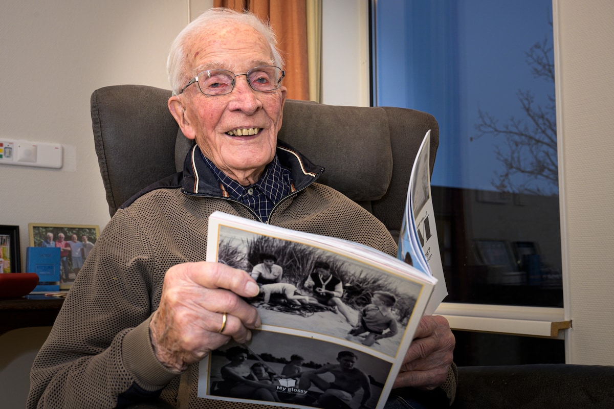 103 jaar en blind: zo viert vrolijke Wim zijn verjaardag in een ...