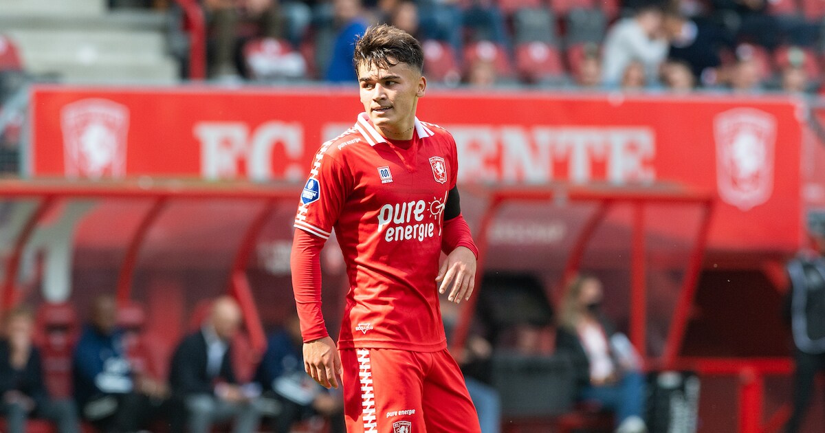 Manfred Ugalde ontmoet Bryan Ruiz | FC Twente | Tubantia.nl