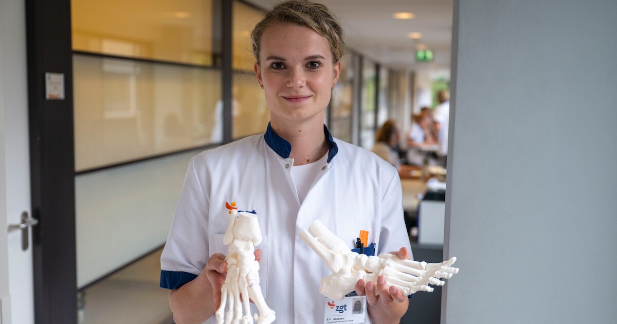 Sam (24) uit Almelo wil met het Twents voetmodel niet alleen patiënten ...