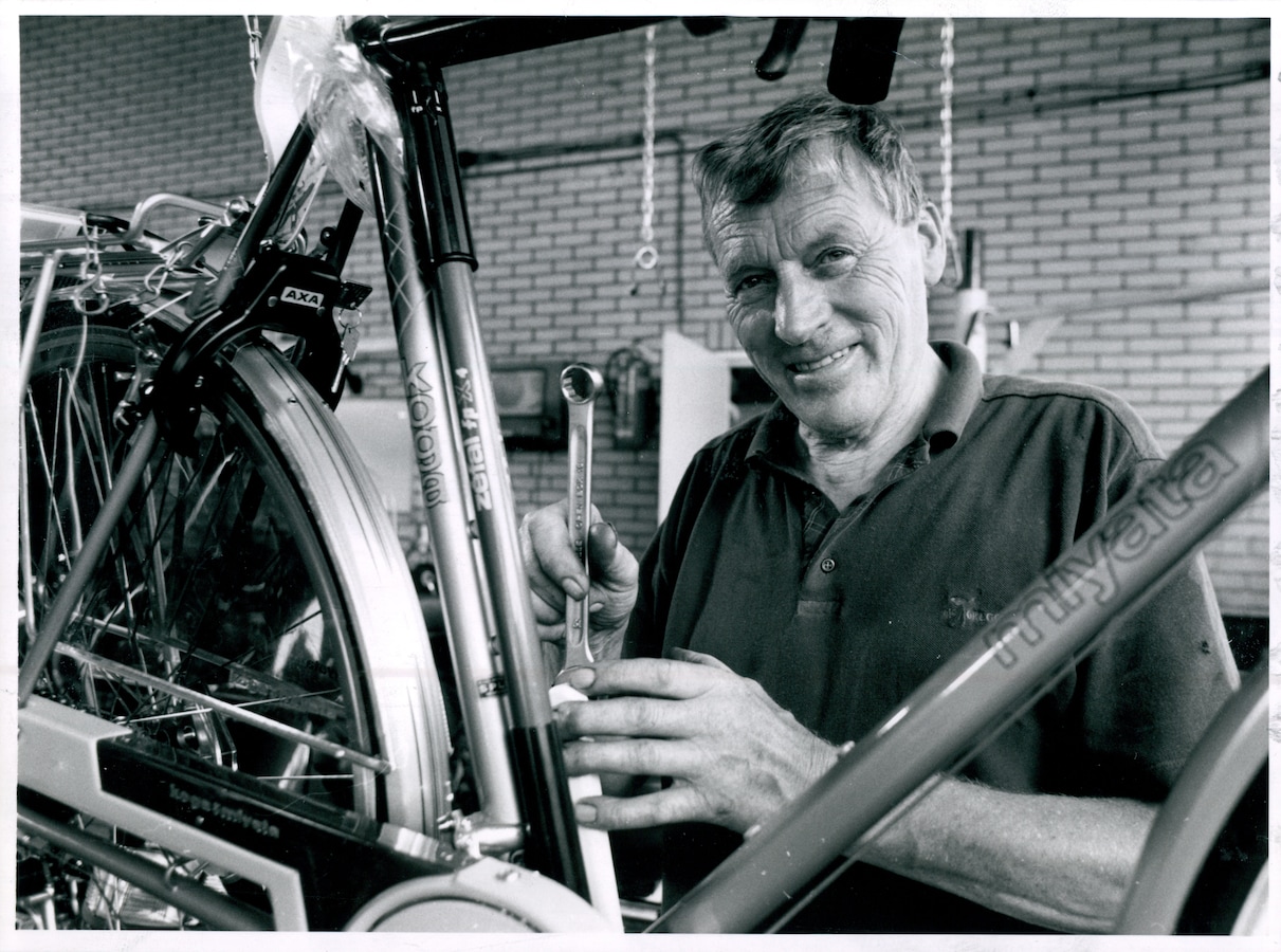 Fietsenmaker in Enschede bestaat 100 jaar maar vraagt predicaat ...