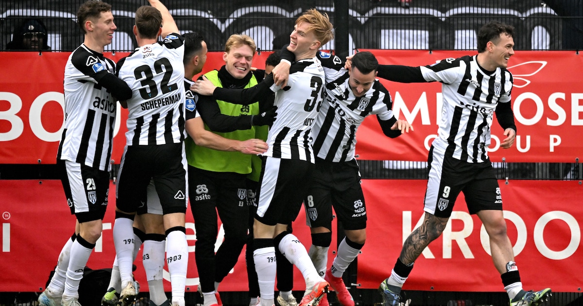 Debutant Mats Rots leidt Heracles naar belangrijke zege op Almere City ...