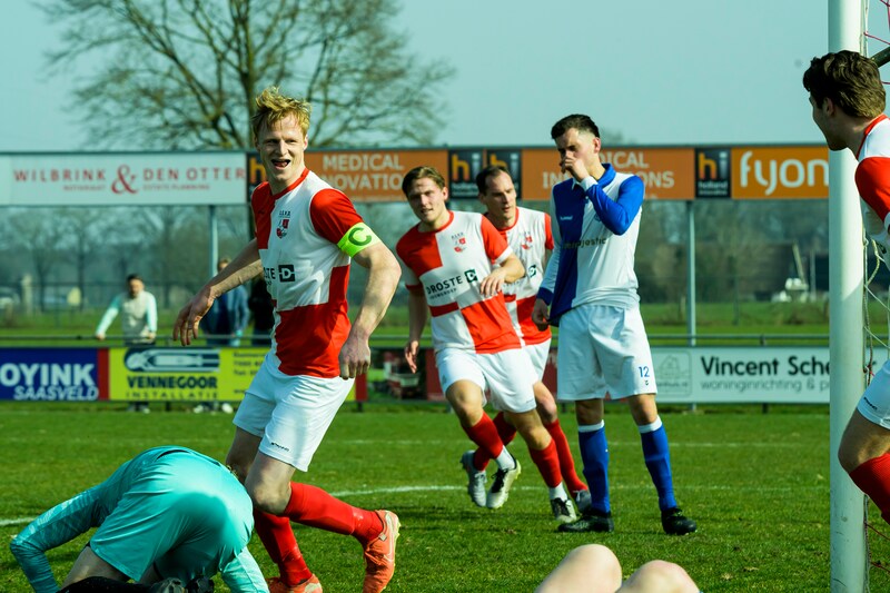 Uitslagen, doelpuntenmakers én wedstrijdverslagen amateurvoetbal ...