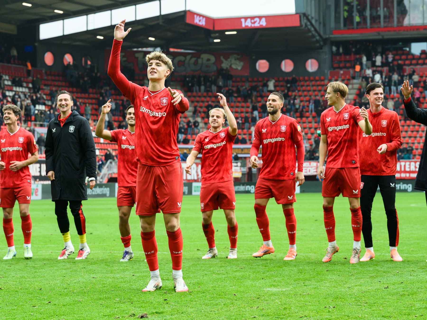 LIVE | Debuut Ruud Nijstad krijgt vervolg: jonge verdediger begint ...