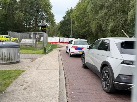 Dode op parkeerplaats N36 is een man uit Almelo, onderzoek nog in volle ...