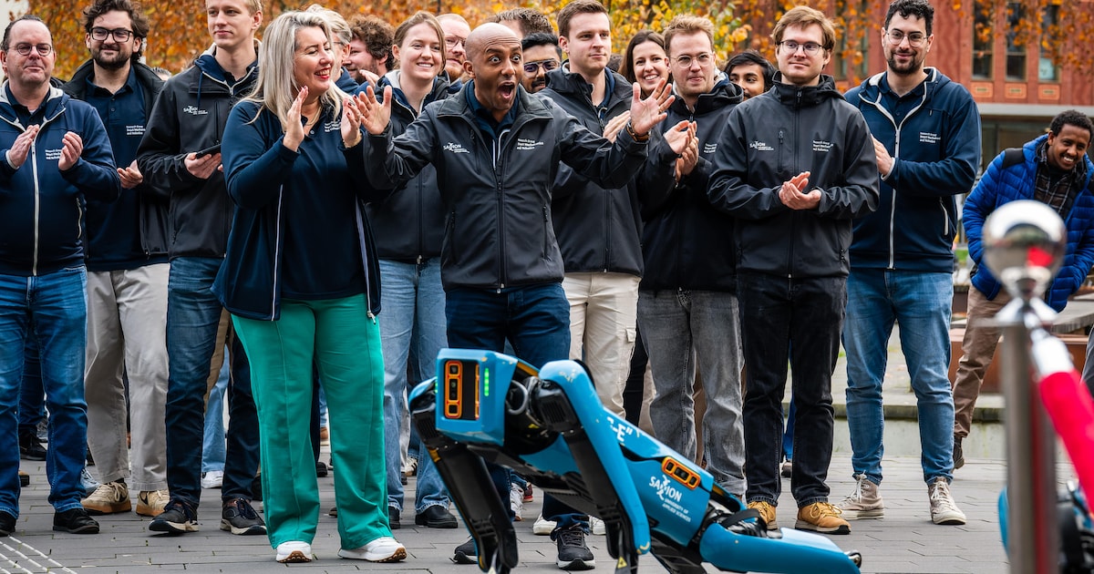 Droneprofessor Abeje (41) uit Enschede wint half miljoen euro ...