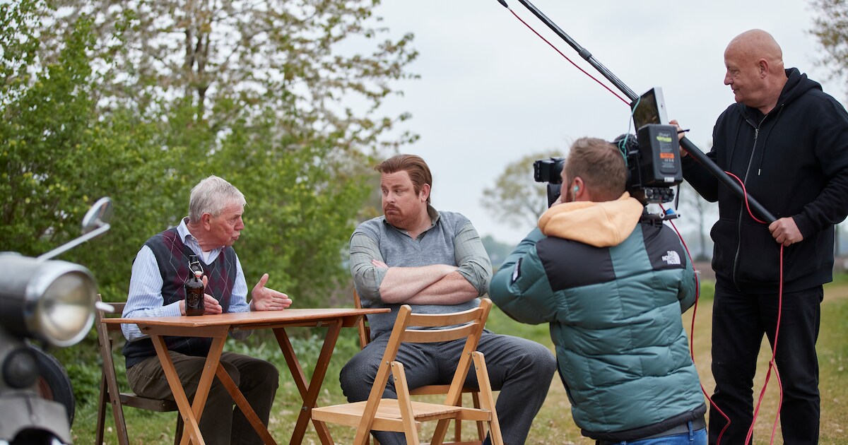 Muziektheater over 70 jaar plattelandsleven in het fictieve dorp ...