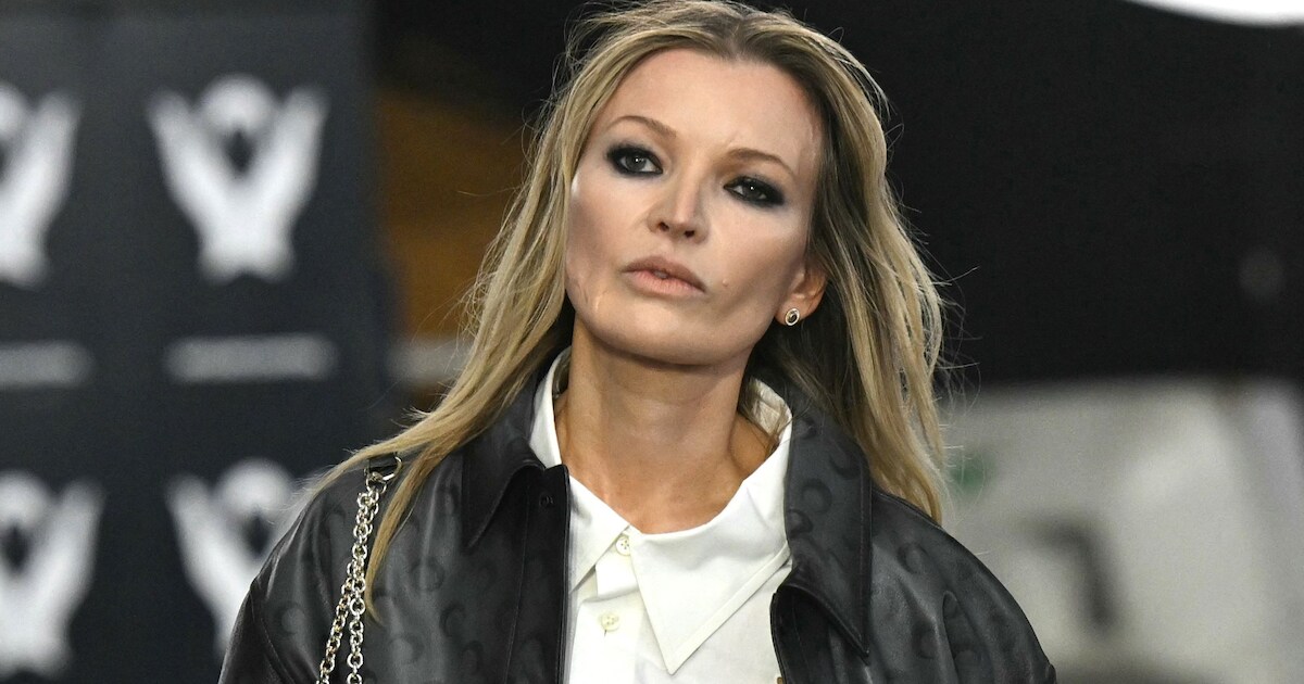 Dubbelganger Kate Moss loopt mee in Paris Fashion Week: ‘Word dagelijks ...