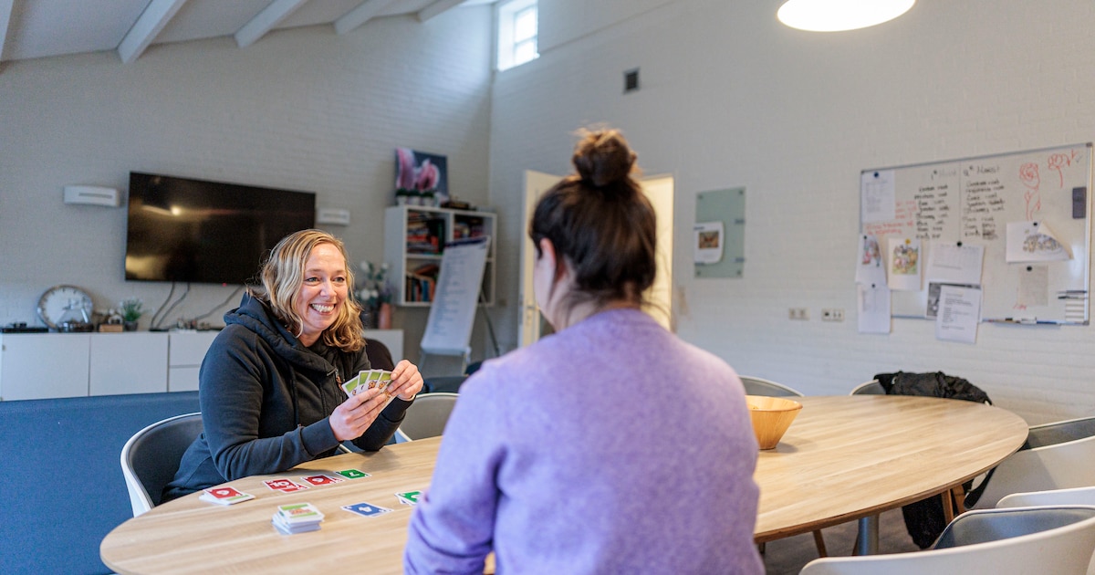Doréke werkt met jongeren die een psychose hebben: ‘Een normaal leven ...